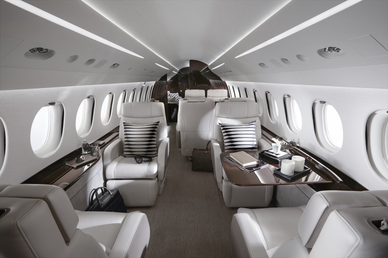 DASSAULT FALCON 8X | Private Jet | Global Jet